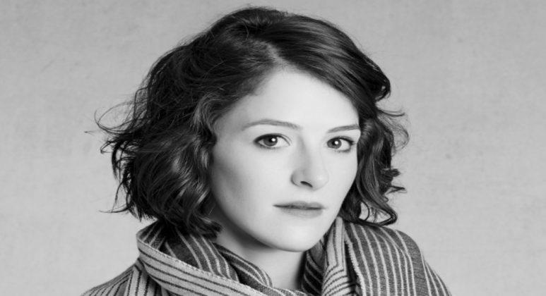 « Unraveled »: le livre plaidoyer de Maxine Bédat pour rendre enfin la ...