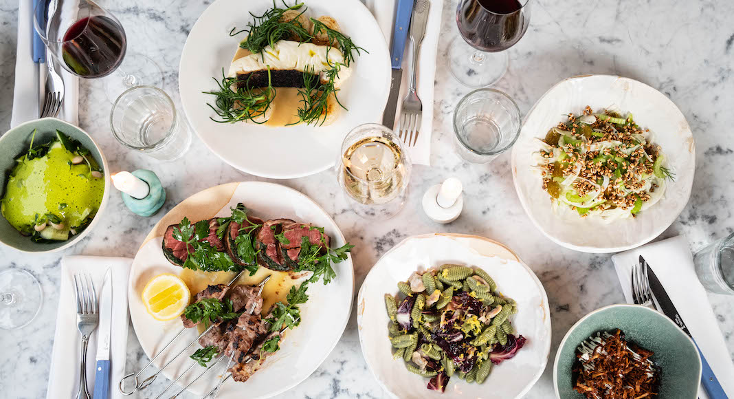 La cheffe Alexia Duchêne ouvre le restaurant Margot à Brooklyn - French ...