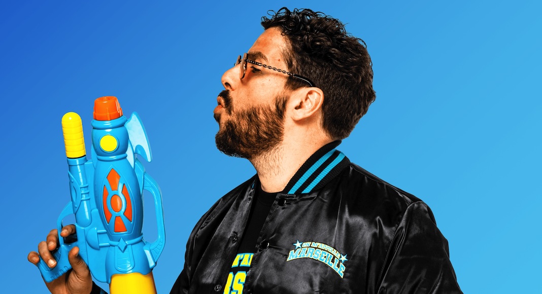 Redouane Bougheraba vient faire rire Miami et New York - French Morning US