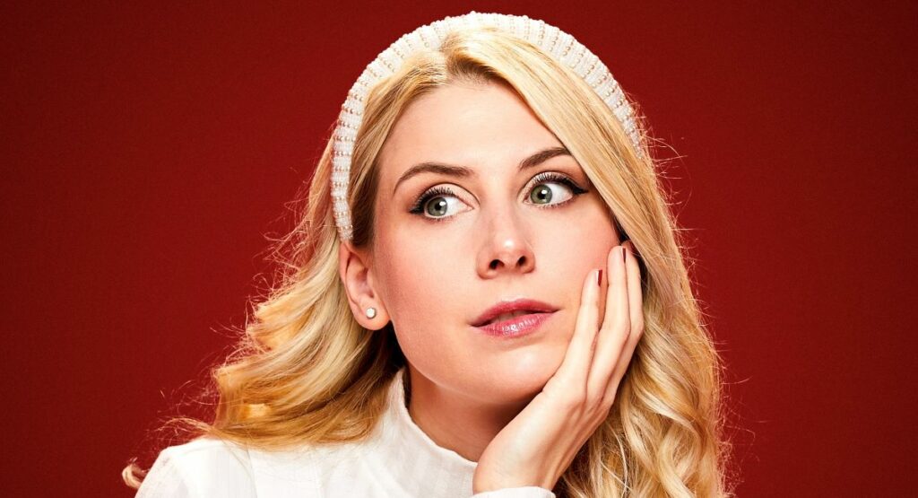 La reine de l’humour noir Laura Laune en tournée aux États-Unis cet ...